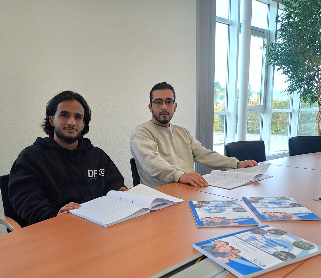 Angekommen: Unser neuer Auszubildender - System Alliance